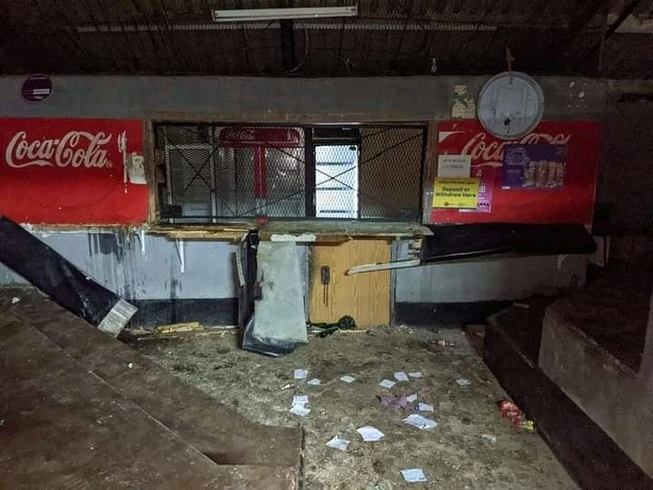 CBU STUDENTS RIOT, DAMAGE PROPERTY, LOOT SHOPS