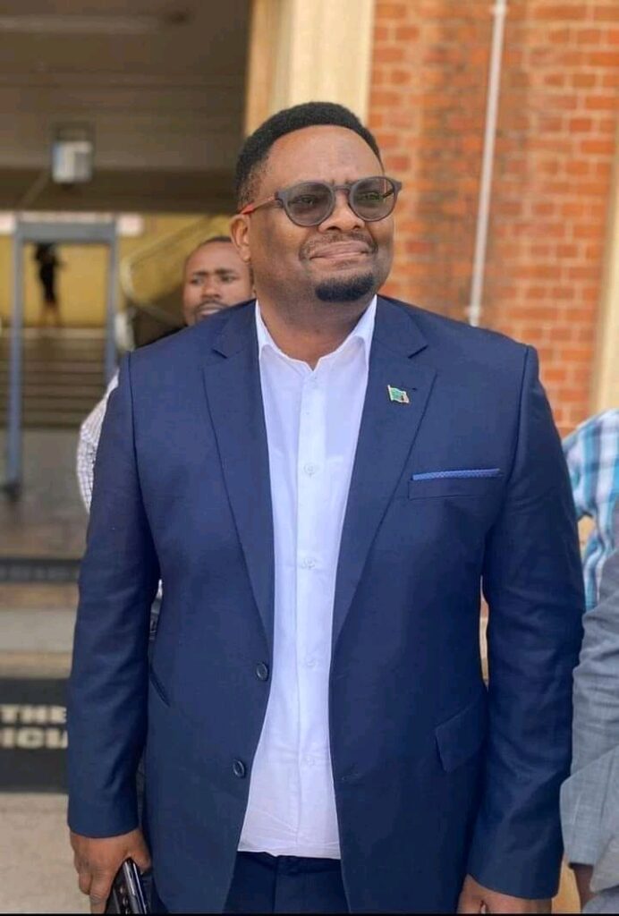 IN HAKAINDE HICHILEMA’S GOVT WE NEED POLICE PERMIT TO POST ON FACEBOOK ...